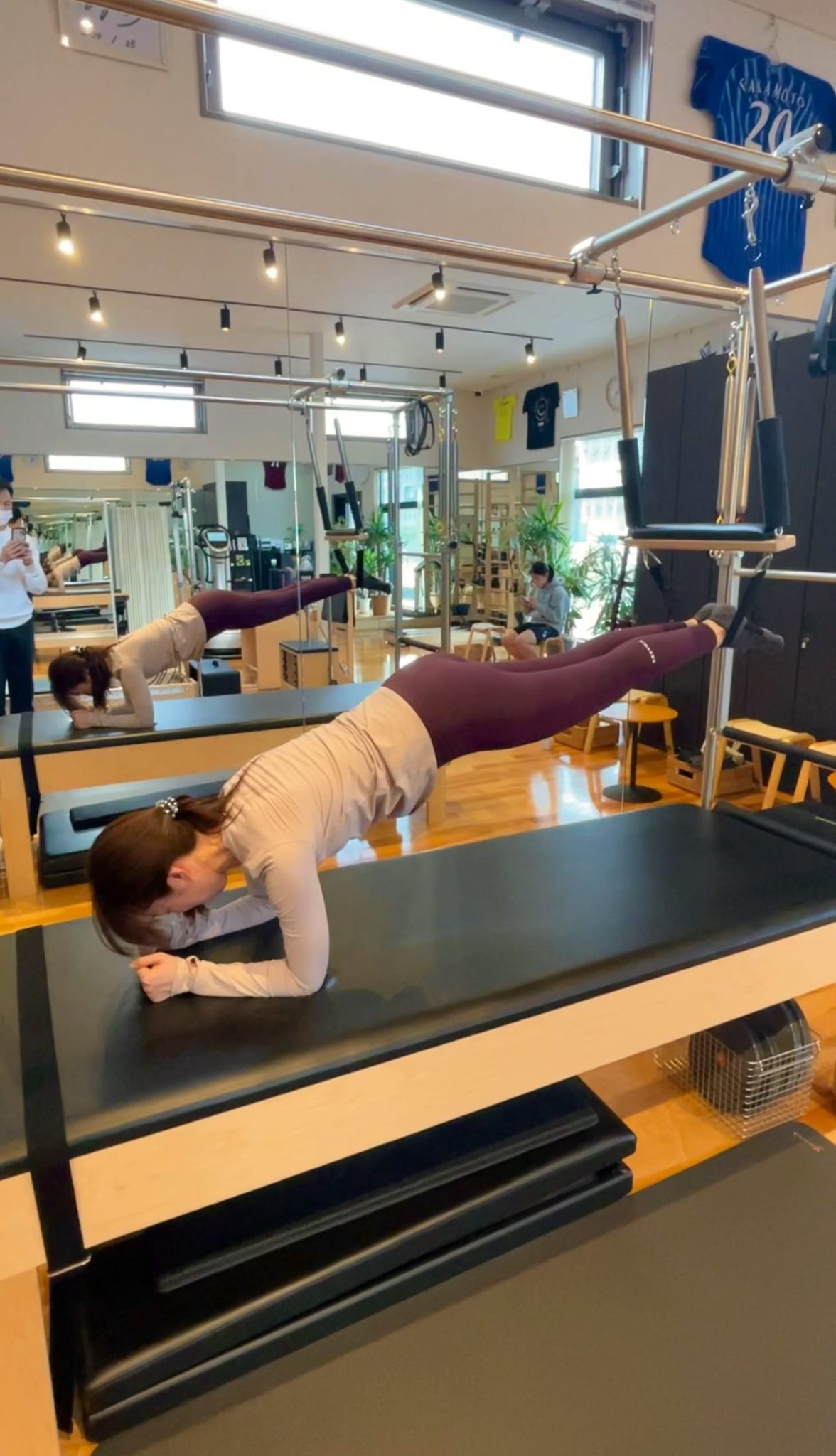 脇腹から肩周りが締まる・映えるピラティス | StudioTAIKA